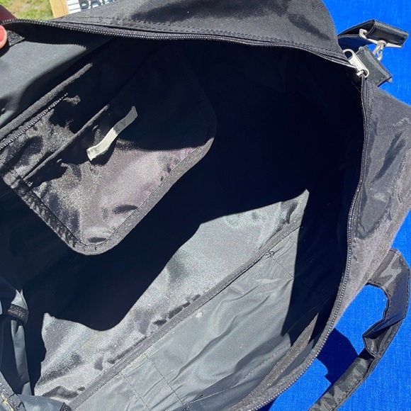 Roxy | Bags | Vintage Roxy Duffle Bag Gym Dance Sports Logo Black ...